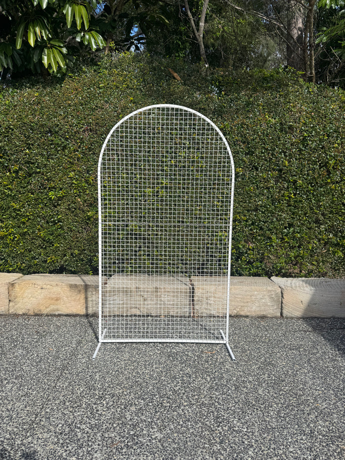 ARCH MESH BACKDROP